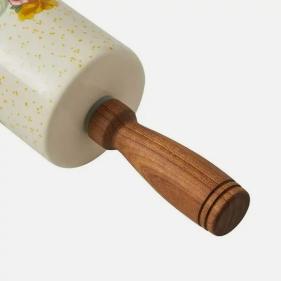 The Pioneer Woman | Kitchen | Pioneer Woman Ceramic Rolling Pin | Poshmark